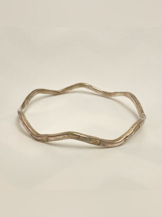 Jewelry | Vintage Silver Tone Carved Design Wavy Bangle Bracelet Good ...